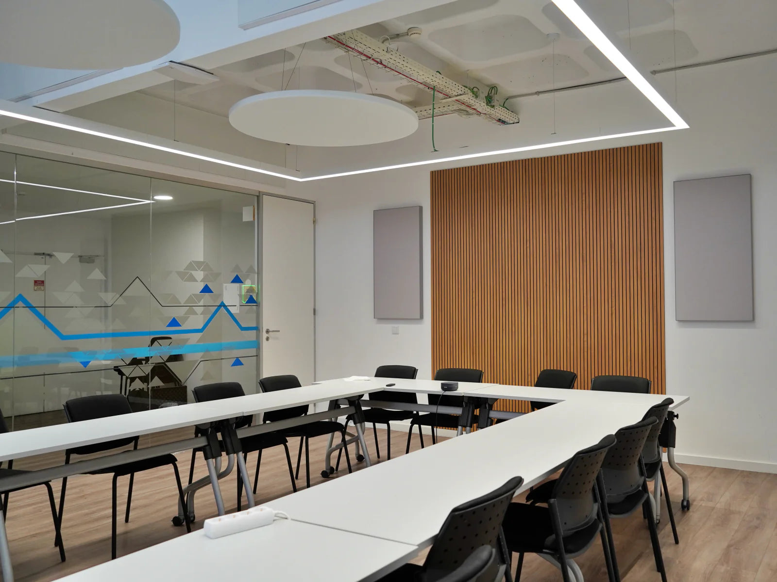 Leroy Merlin Office Meeting Rooms – Vicoustic