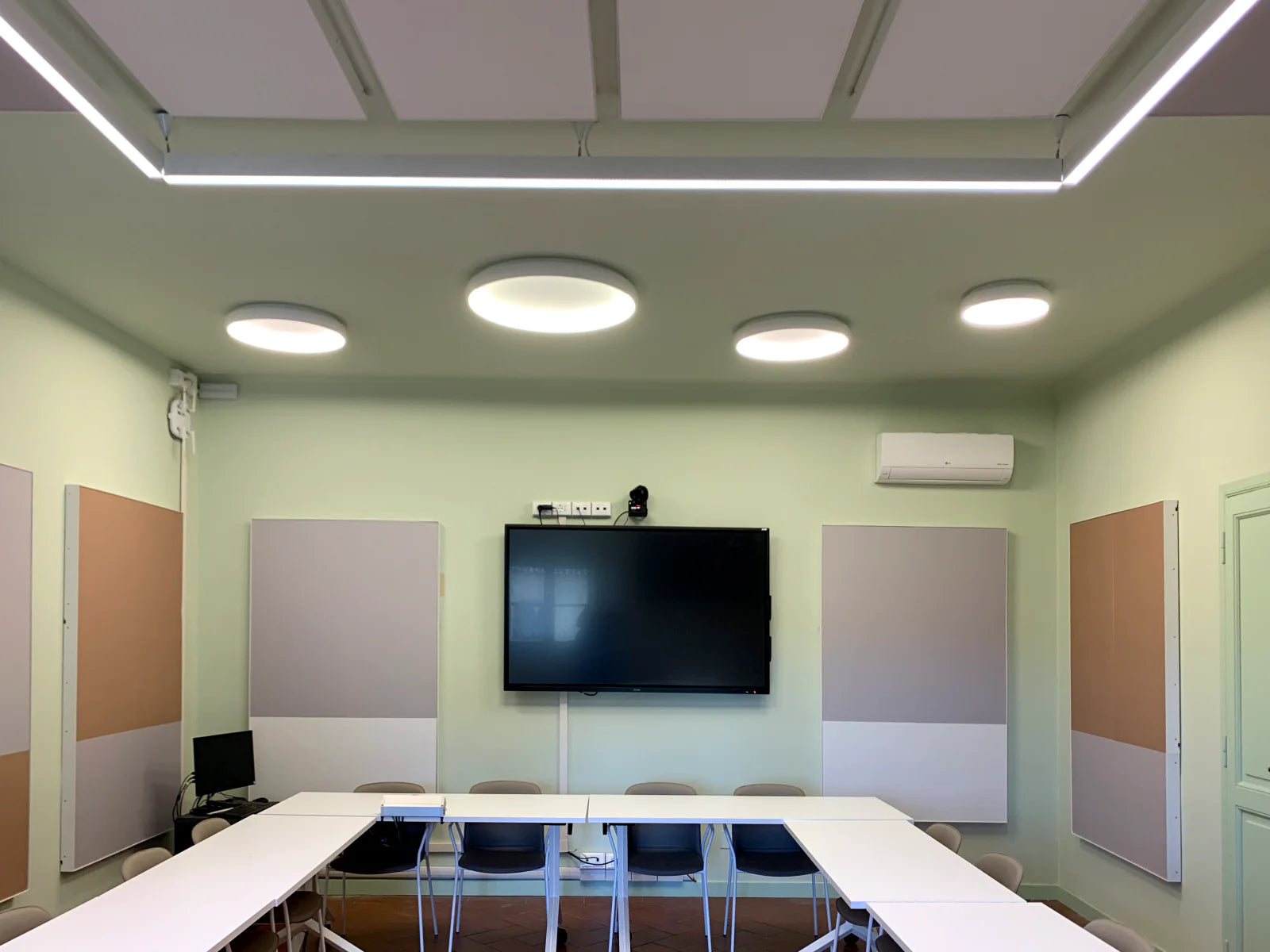 Teaching Room Acoustic Treatment at European University – Vicoustic