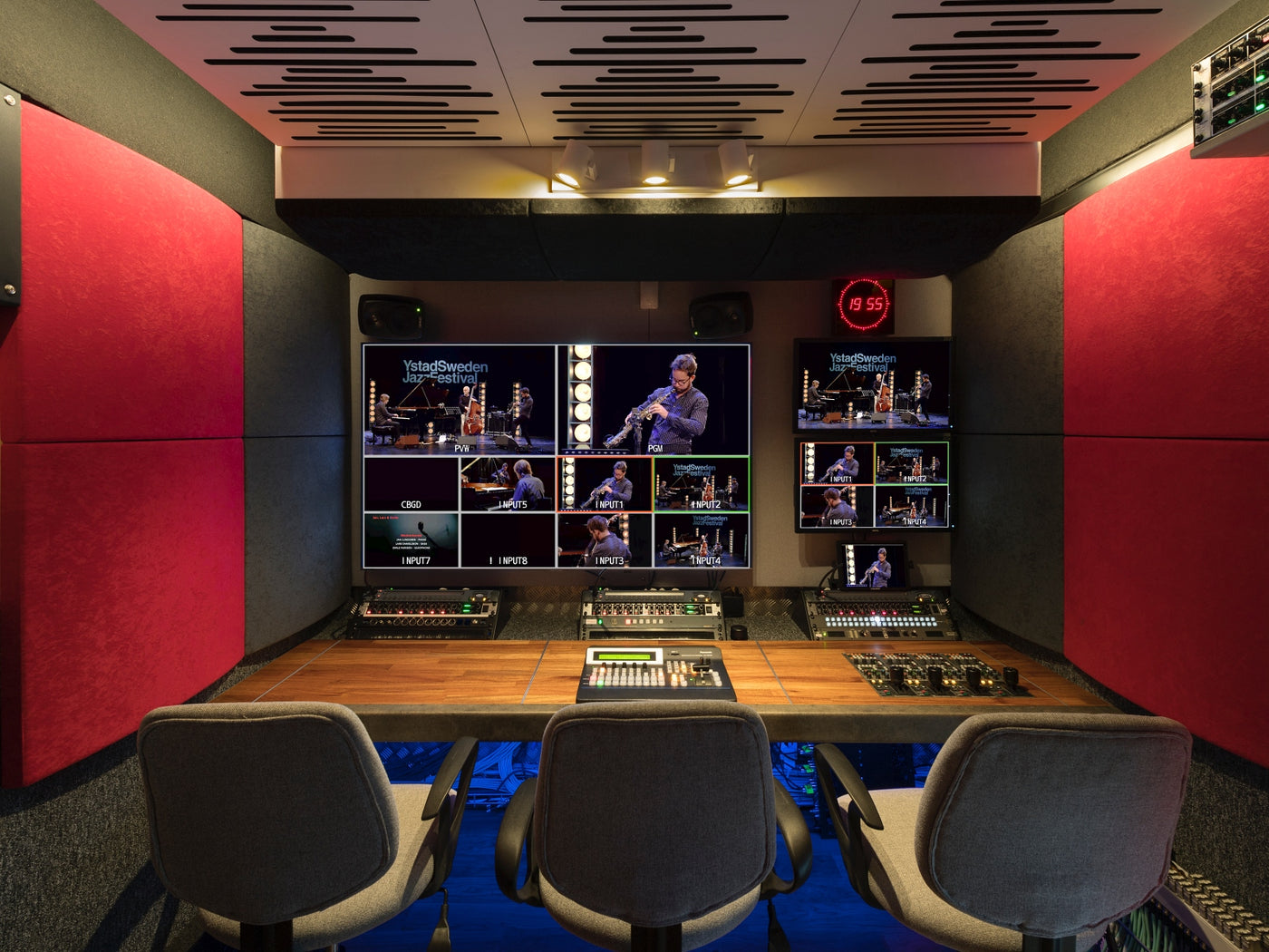 Mobile Units Acoustic Truck – Vicoustic