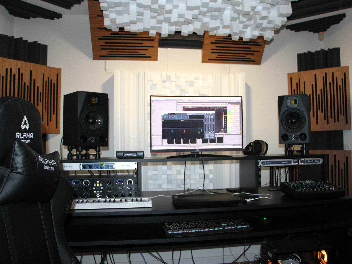 ZZY Prod Studio – Vicoustic